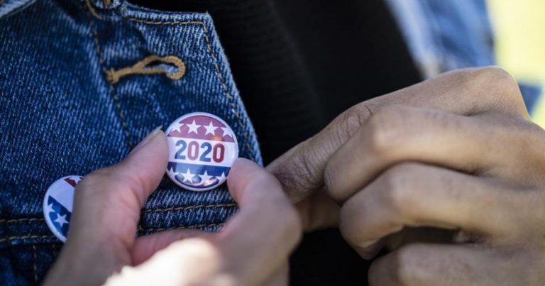 Tips Memilih Harga Pin Corporate untuk Perusahaan | Souvenir