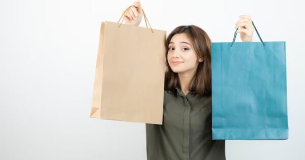 5+ Rekomendasi Paper Bag yang Bisa Anda Pilih Sebagai Wadah Kado!