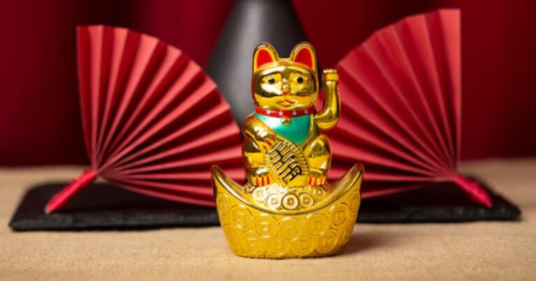7 Fakta tentang Patung Kucing Keberuntungan di Feng Shui