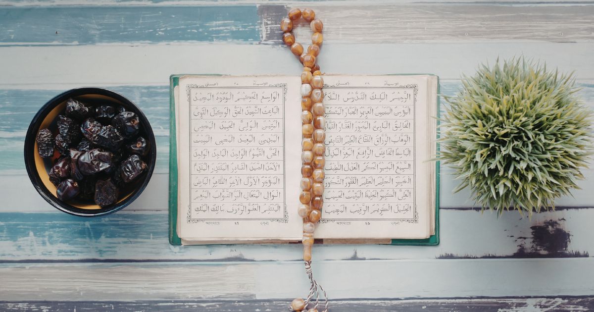 7 Souvenir Islami yang Terlihat Sederhana tapi Bermakna